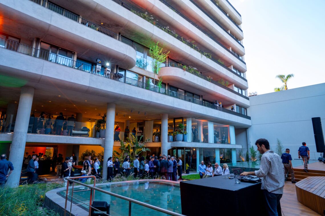 AZCUY inauguró Donna Vita, el sexto edificio de la serie Donna ...